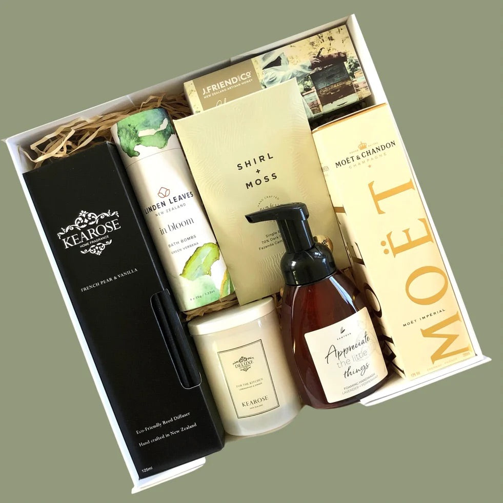 Luxury Gift Boxes and hampers delivered New Zealand wide. – Box and Bow